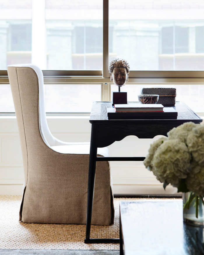 Nanking Desk | Gregorius Pineo